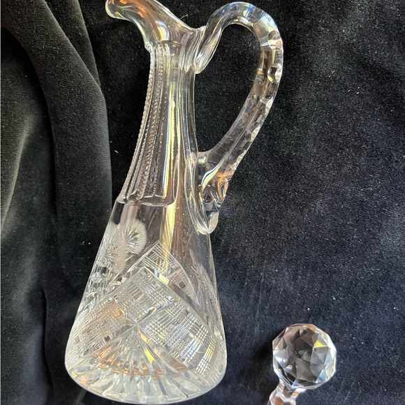 Dining | Vintage Crystal Cruet Beautiful Design And Cuts Stopper Fits ...